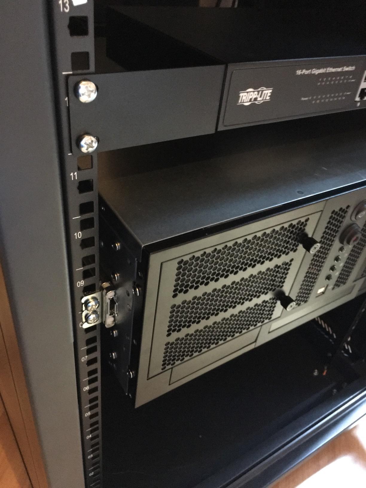 The best case you've (probably) never seen: Chenbro RM41300-FS81 | [H ...