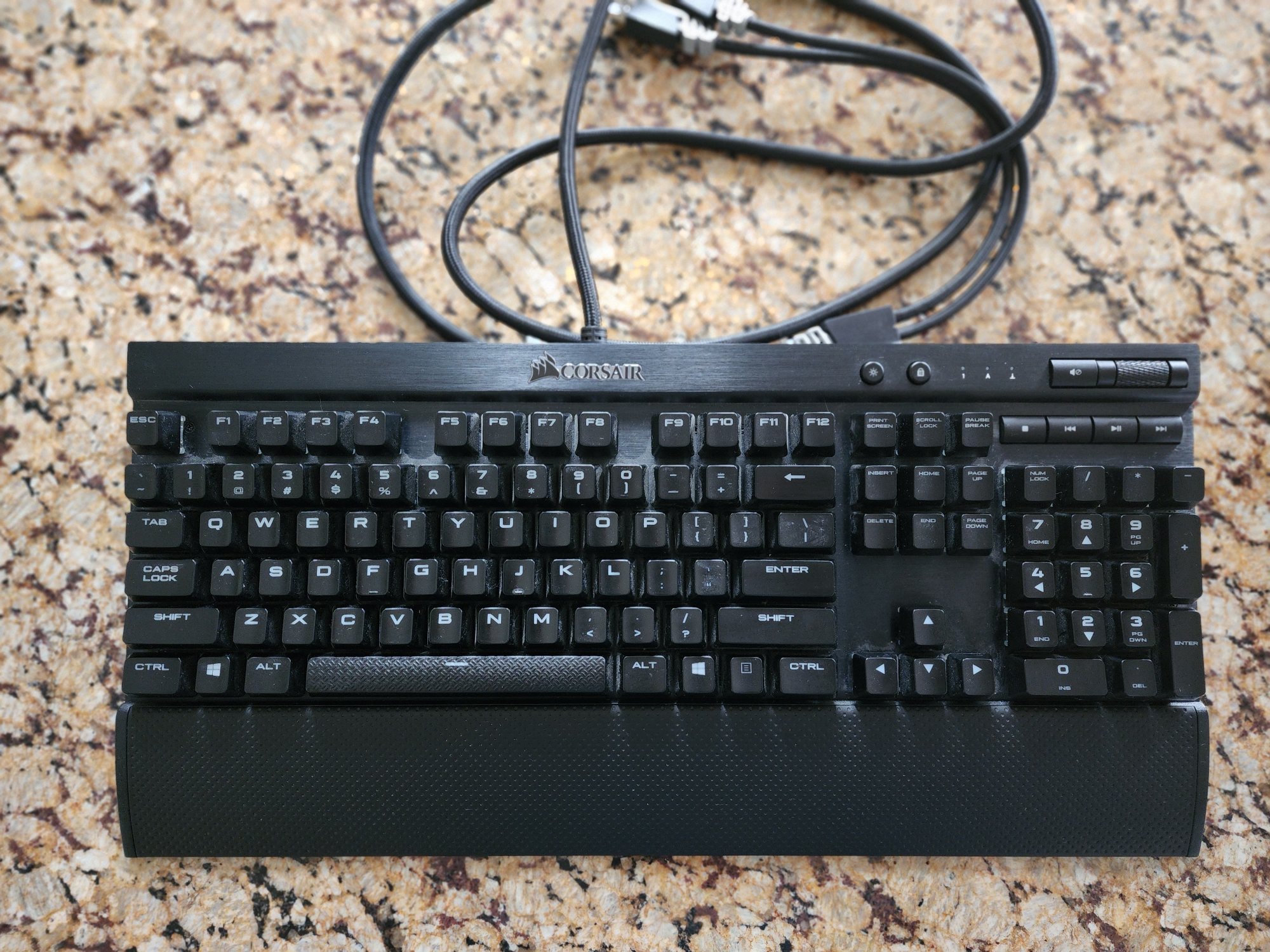 FS: Corsair K70 Mechanical Keyboard, Logitech G633 Headset | [H]ard|Forum