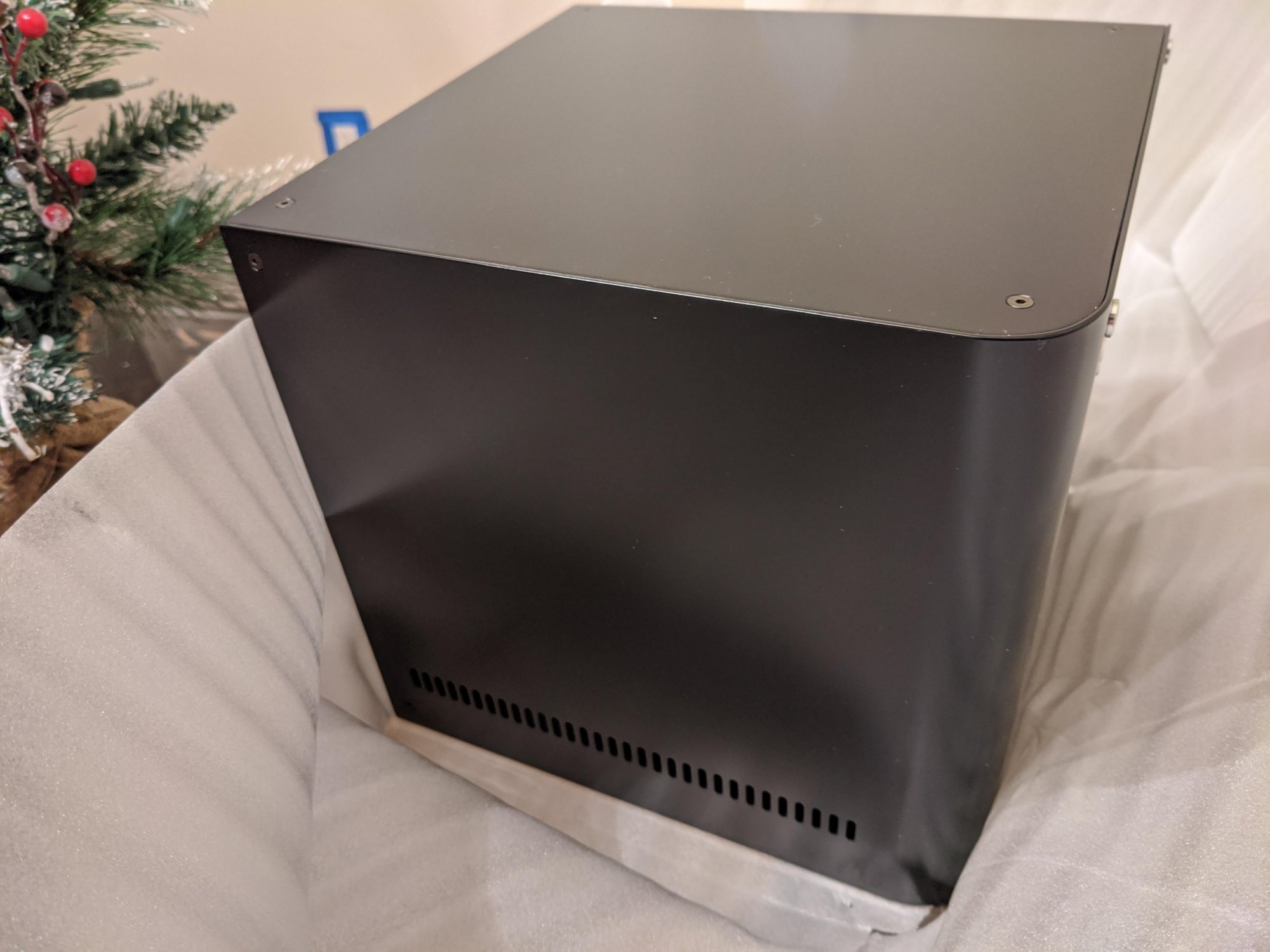 FS: Abee Acubic CS01 Silky Black ITX Case | [H]ard|Forum